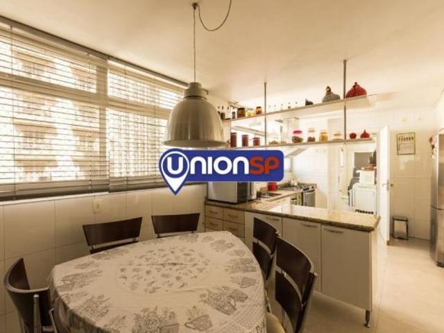 Apartamento com 4 dormitórios à venda, 240 m² por R$ 2.200.000,00 Higienópolis São Paulo/SP