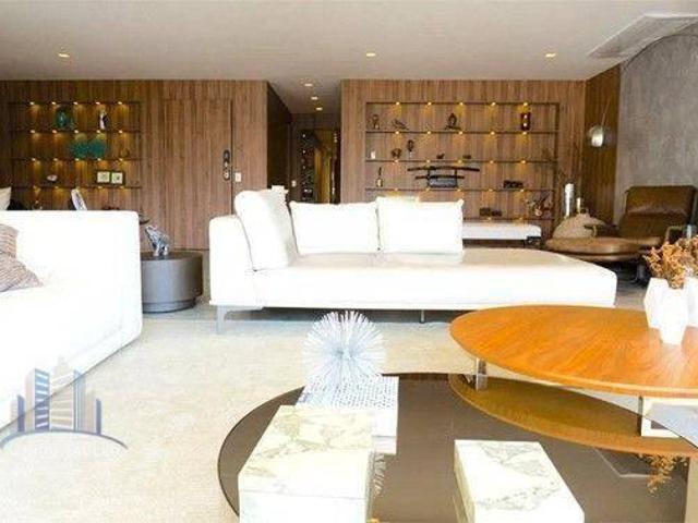 Apartamento com 4 dormitórios à venda, 248 m² por R$ 7.900.000,00 Moema São Paulo/SP