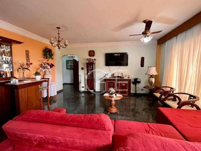 Apartamento com 4 dormitórios à venda, 200 m² por R$ 1.275.000,00 Aparecida Santos/SP