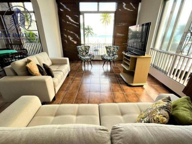 Apartamento com 4 dormitórios à venda, 200 m² por R$ 940.000,00 Pitangueiras Guarujá/SP