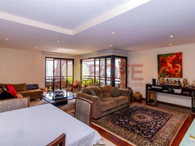 APARTAMENTO MOEMA | 220 M2 | LAZER E LOCALIZAÇÃO EXCELENTES!