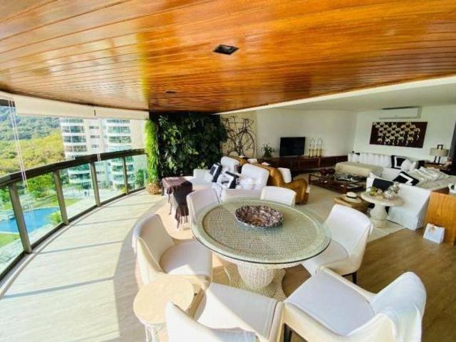 Apartamento com 4 dormitórios à venda, 224 m² por R$ 3.500.000,00 Tortugas Guarujá/SP
