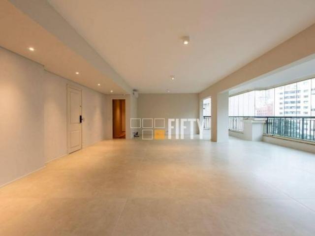 Apartamento com 4 dormitórios à venda, 230 m² por R$ 7.000.000,00 Vila Uberabinha São Paulo/SP