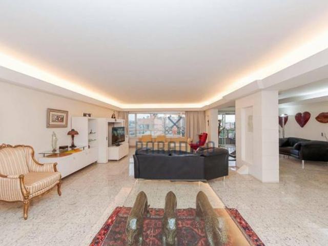 Apartamento com 4 dormitórios à venda, 320 m² por R$ 2.500.000,00 Batel Curitiba/PR