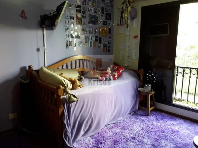 Apartamento com 4 dormitórios e 3 vagas