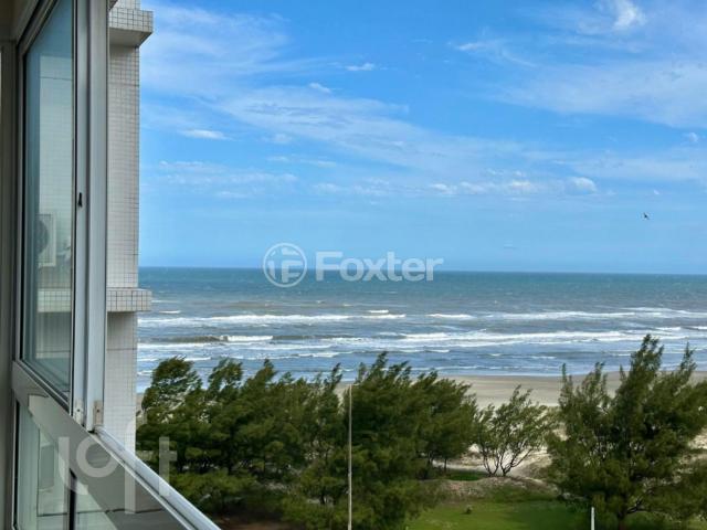 Apartamento com 4 dormitórios em Capão da Canoa