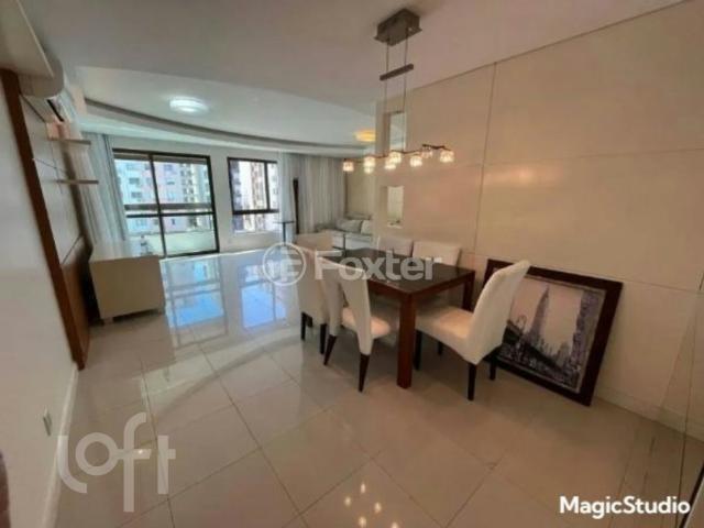 Apartamento com 4 dormitórios em Florianópolis