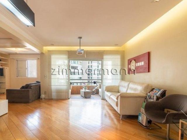 APARTAMENTO COM 4 DORMITÓRIOS EM MOEMA