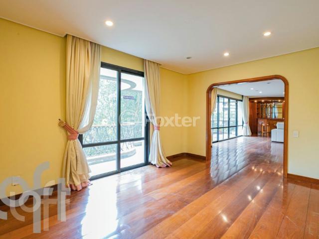 Apartamento com 4 dormitórios em São Paulo