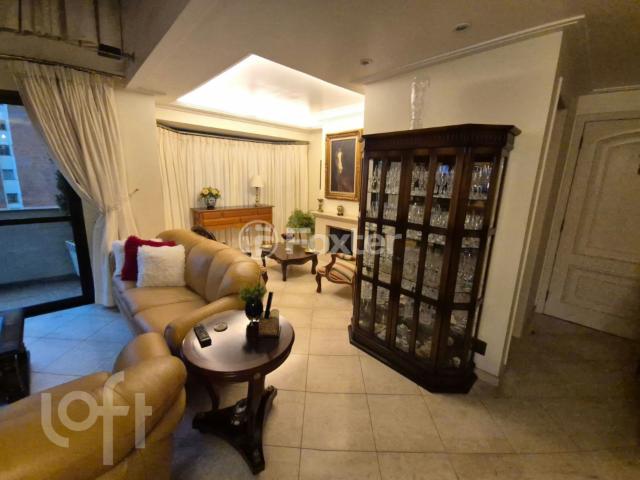 Apartamento com 4 dormitórios em São Paulo