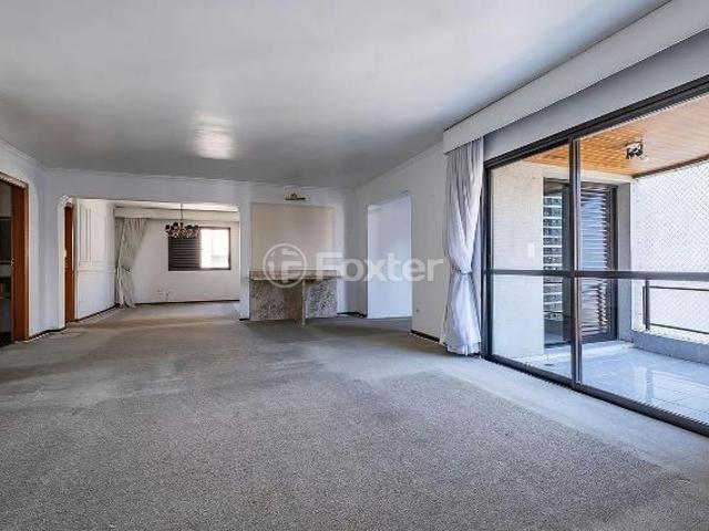 Apartamento com 4 dormitórios em São Paulo