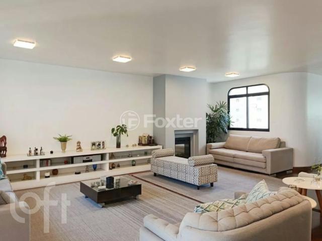 Apartamento com 4 dormitórios em São Paulo