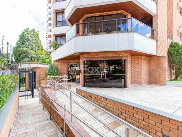 Apartamento com 4 dormitórios em São Paulo