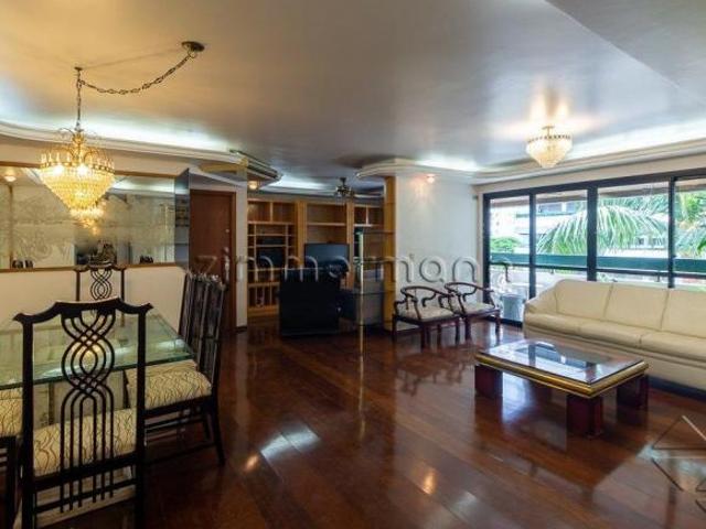 APARTAMENTO COM 4 DORMITÓRIOS MOEMA