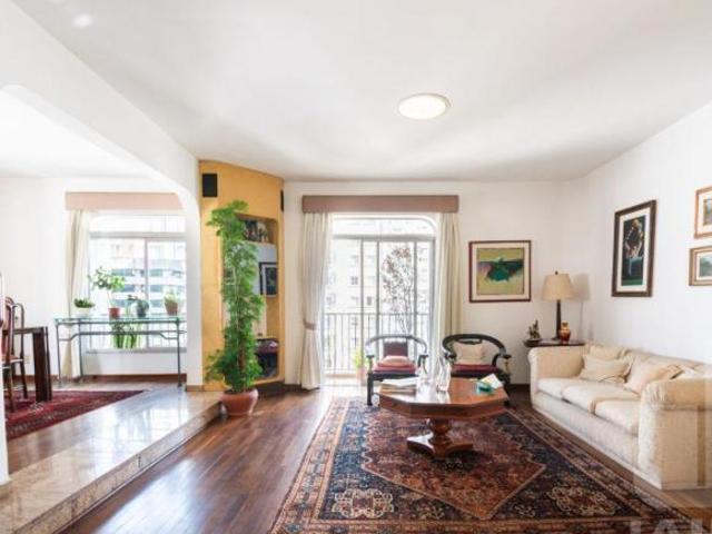Apartamento com 4 dormitórios sendo 1 suíte e 2 vagas Higienópolis