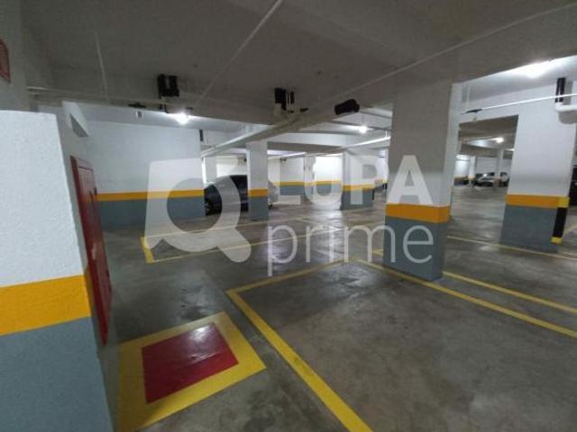 Apartamento com 4 dormitórios sendo 2 suítes á venda em Santana
