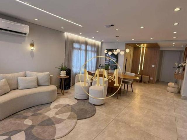 Apartamento com 4 dormitórios, sendo 3 suítes à venda, 210 m² por R$ 2.820.000 Embaré Santos/SP