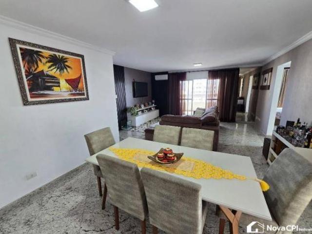 Apartamento com 4 Quartos na Aviação em Praia Grande/SP