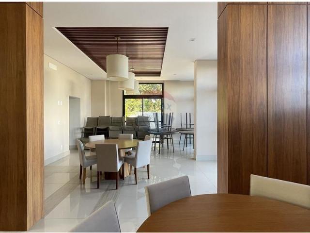 Apartamento com 4 quartos no condomínio Tom Jobim