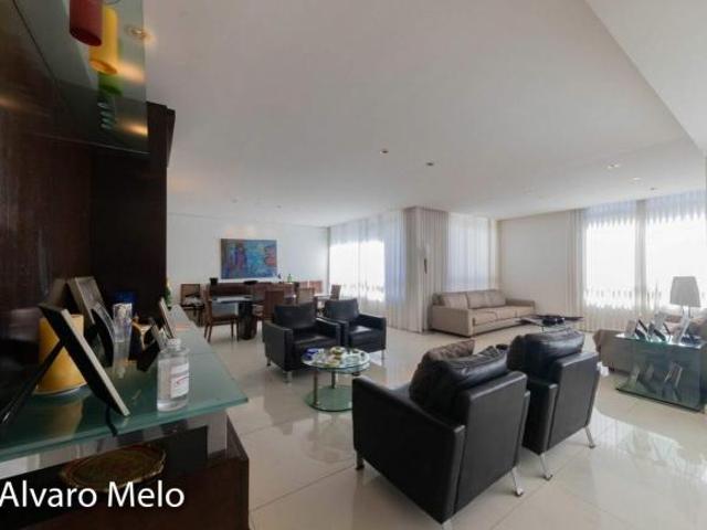 Apartamento com 4 Quartos à venda, 220 m² por R$ 2.150.000,00 Lourdes Belo Horizonte/MG