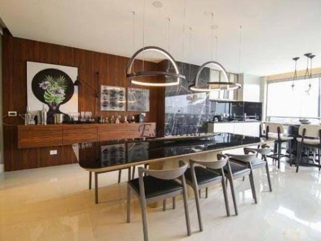 Apartamento com 4 quartos à venda, 233 m², com vagas Real Parque próximo Pinte Estaiada