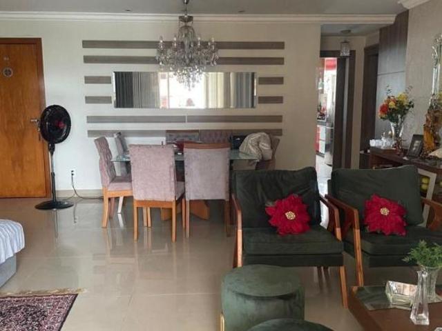 Apartamento com 4 quartos à venda, bairro Fundinho Uberlândia/MG