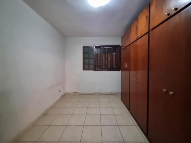 Casa com 4 quartos à venda em Contagem, no bairro Flamengo