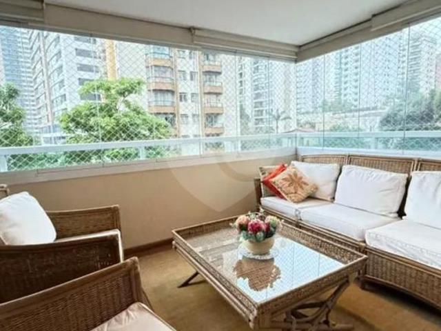 Apartamento com 4 quartos à venda em Campo belo SP