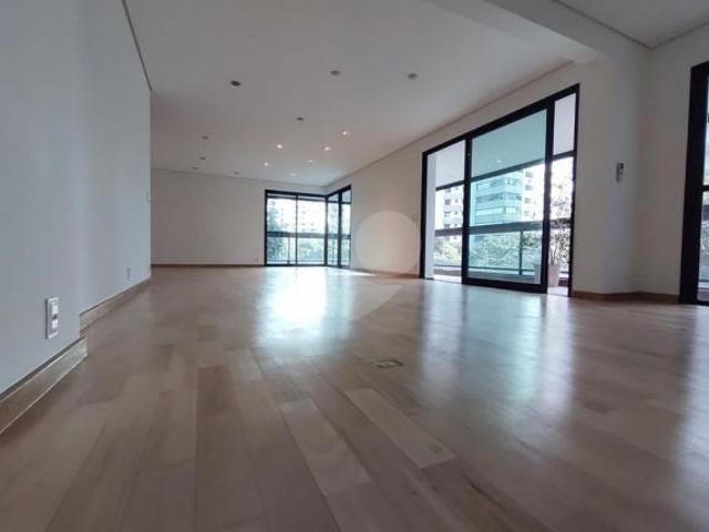 Apartamento com 4 quartos à venda em Campo belo SP