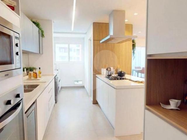 Apartamento com 4 quartos à venda em Centro SP
