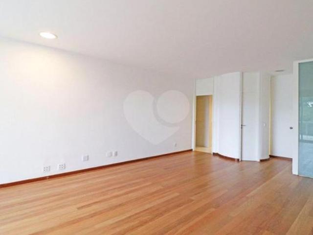 Apartamento com 4 quartos à venda em City boaçava SP