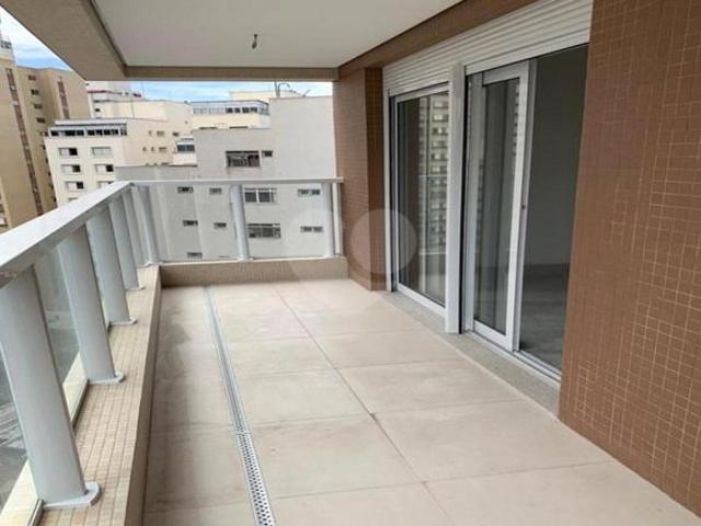 Apartamento com 4 quartos à venda em Aclimação SP