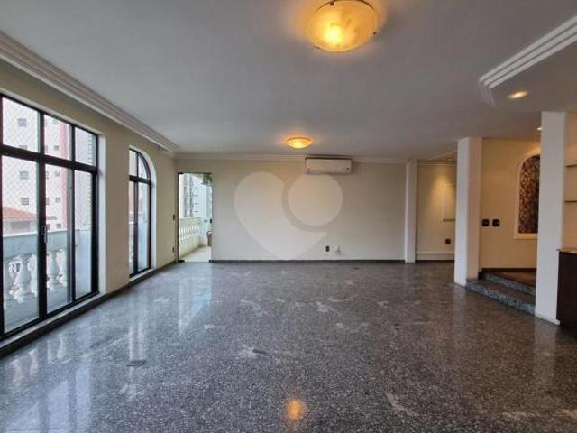 Apartamento com 4 quartos à venda em Aparecida SP