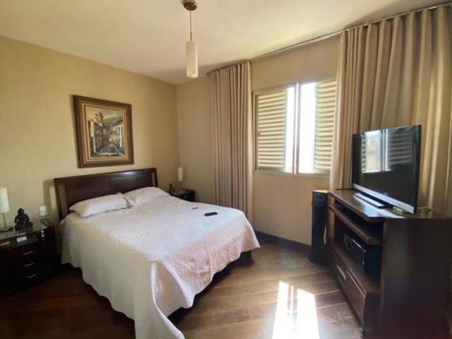 Apartamento com 4 quartos à venda em Belo Horizonte, no bairro Sagrada Família