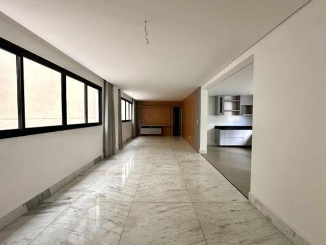 Apartamento com 4 quartos à venda em Belo Horizonte, no bairro Savassi