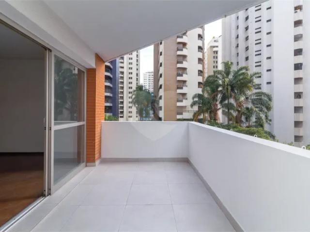 Apartamento à venda com 4 quartos, sendo 2 suítes, no condomínio Polaris, São Paulo SP