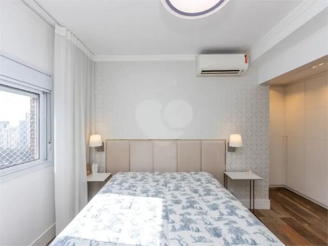 Apartamento à venda com 4 quartos, sendo 3 suítes, no condomínio Nova York Penthouses, São Paulo S