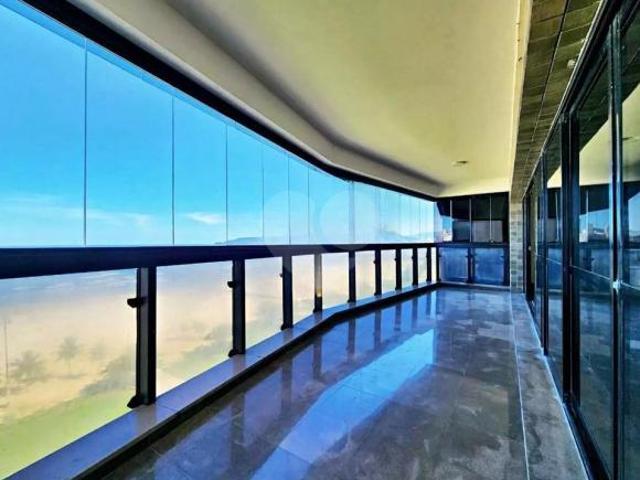 Apartamento com 4 quartos à venda em Gonzaga SP