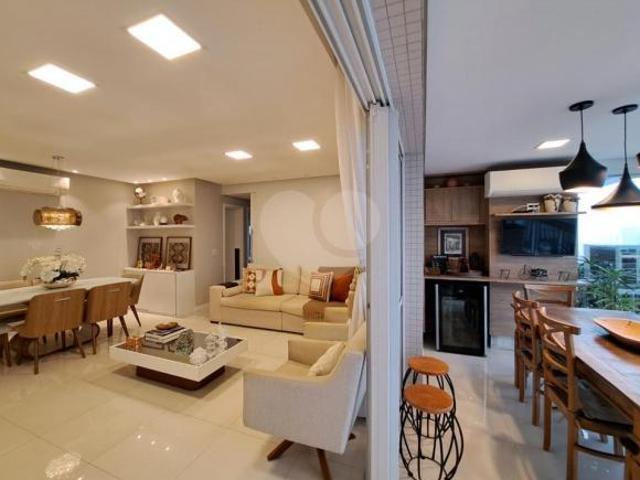 Apartamento com 4 quartos à venda em Embaré SP