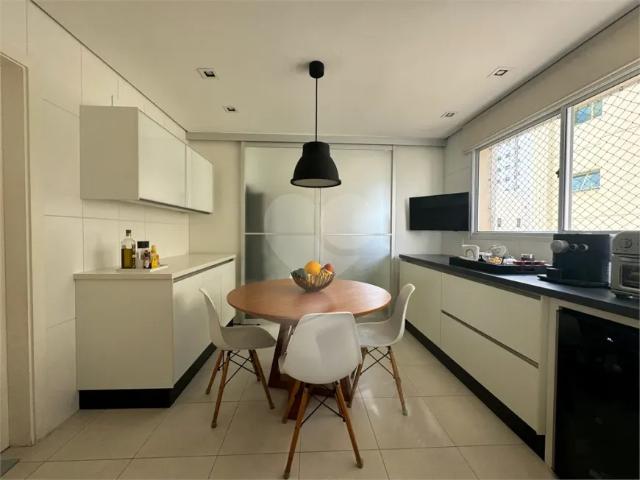 Apartamento com 4 quartos à venda em Itaim Bibi SP