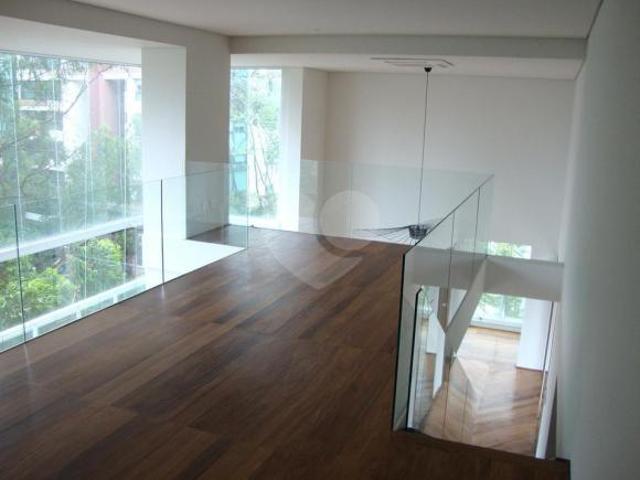 Apartamento com 4 quartos à venda em Jardim fonte do morumbi SP