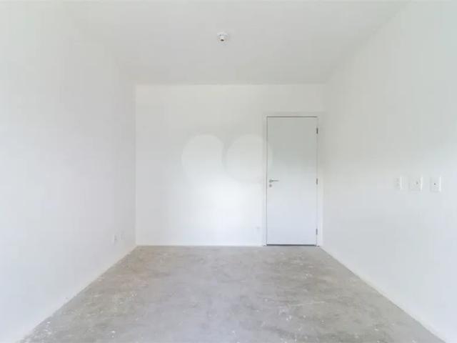 Apartamento com 4 quartos à venda em Jardim fonte do morumbi SP