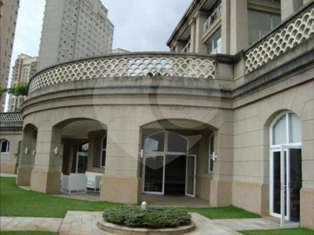 Apartamento com 4 quartos à venda em Jardim Fonte Do Morumbi SP