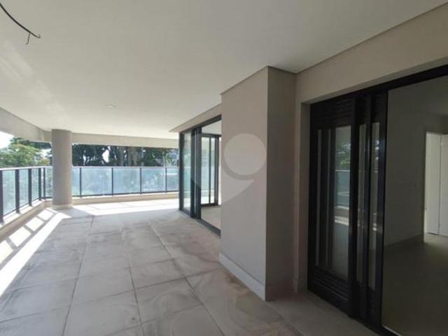 Apartamento com 4 quartos à venda em Jardim leonor SP