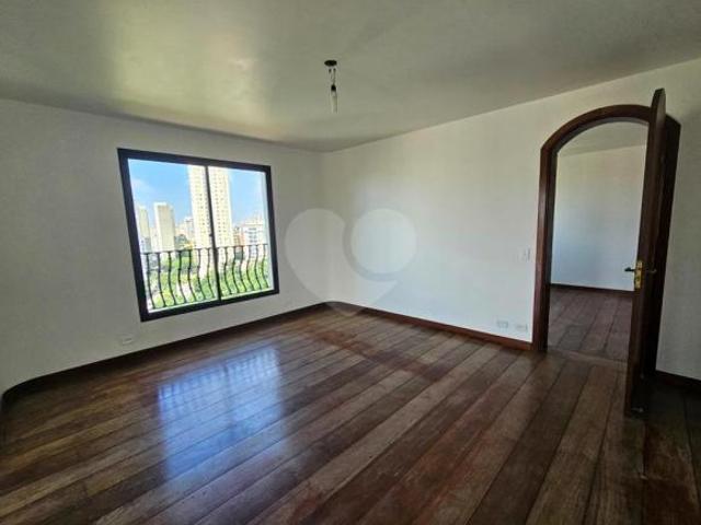 Apartamento com 4 quartos à venda em Jardim parque morumbi SP