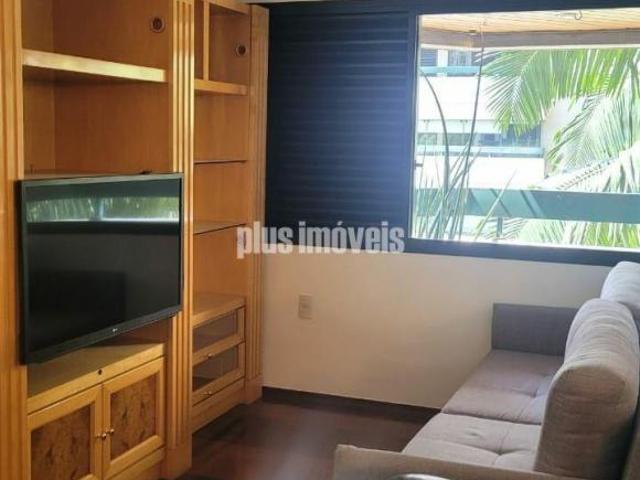 Apartamento com 4 quartos à venda em Moema
