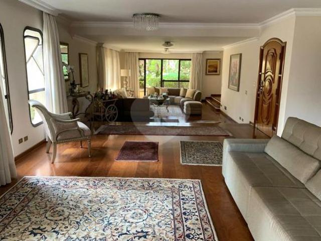 Apartamento com 4 quartos à venda em Moema SP