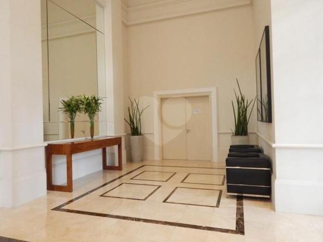 Apartamento com 4 quartos à venda em Moema SP