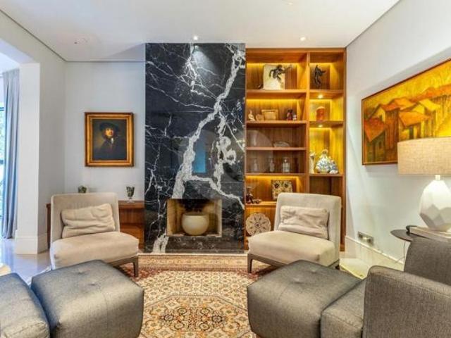 Apartamento com 4 quartos à venda em Moema SP