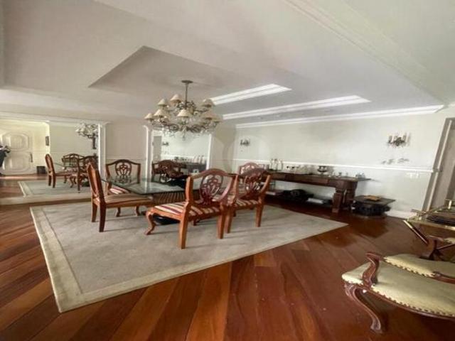 Apartamento com 4 quartos à venda em Moema SP